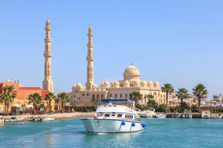 17 Fun Things to Do in Hurghada, Egypt (And Nearby!)